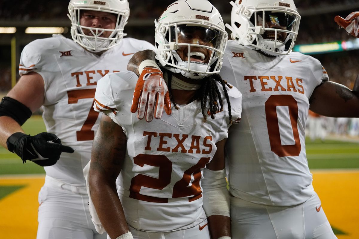 Trey Benson vs. Jonathon Brooks - Dynasty Football Factory